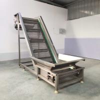 China Metal Composite Honeycomb Mesh Conveyor Belt Food Climbing Lifting Machine 1000kg/h 380V for sale