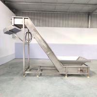 China Metal Composite Honeycomb Mesh Conveyor Belt Food Climbing Lifting Machine 1000kg/h 380V for sale