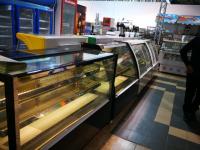 China R134A Commercial Cake Display Cabinet 450L Capacity for sale