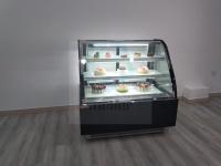 China Bread Cake Bakery Counter Display Case Air Cooling for sale