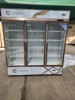 China Three Door Juice Glass Door Display Freezer Fan Cooling 1138L for sale