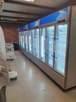 China Three Door Juice Glass Door Display Freezer Fan Cooling 1138L for sale