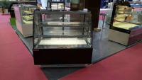 China Air Cooled Commercial Cake Display Cabinet 2 To 8 Degree for sale