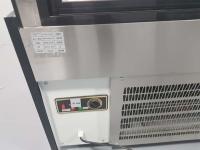 China Commercial Pastry Display Case Air Cooling for sale