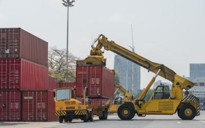 China China to Ireland Truck Freight Shipping Consolidation Container Trucking Services 20ft 40ft for sale
