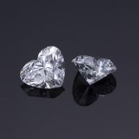 China DEF Color VVS Clarity Small Diamonds Melee 2.4-2.7x4.3-4.5mm 0.01 To 0.68ct White Heart Shape for sale