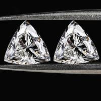 China Melee Lab Grown Diamonds HPHT 2.6-3.1 To 5.3-6.0mm White Triangle Shape Triangle Cut for sale