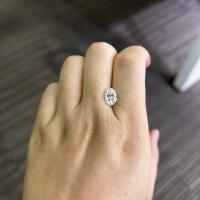 China 1.8 Carat Lab Grown Diamond Oval Cut CVD E Color VS1 Clarity 2EX N IGI for sale