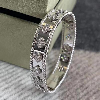 China VAN PerleE Sweet Clovers Bracelet 18k Solid Gold Agate Bangle Bracelet for sale