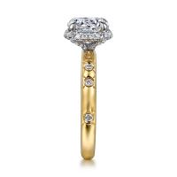 China 18K 14K 10K Solid Gold Customized Lab Created Diamond Halo Engagement Rings for sale