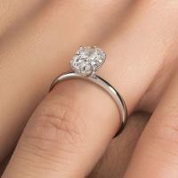 China Lab Diamond Wedding Bands For Women , VVS Clarity HPHT Oval Cut Lab Grown Diamond Ring for sale