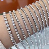China 18K 14K 10K Solid Gold Round Cut Bezel Lab Grown Diamond Bracelets Gemstone Shape Round for sale