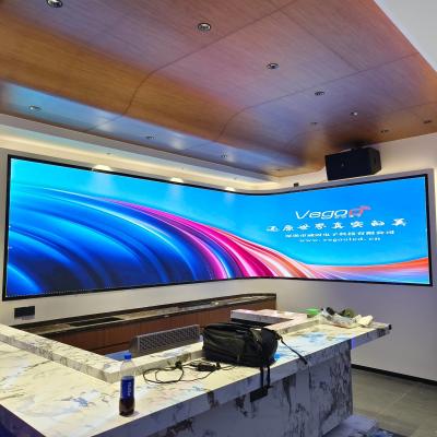 China Indoor Office P3 Curved Flexible LED Screen with 1/20 S Scan Method Customizable for sale