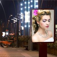 China Outdoor Pole-mounted Street LED Displays IP65 Remote Control Intelligent Monitoring for sale