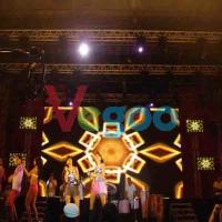 China Energy Saving P3.91 Stage LED Screens Display 1R1G1B / SMD2121 Black Lamp for sale