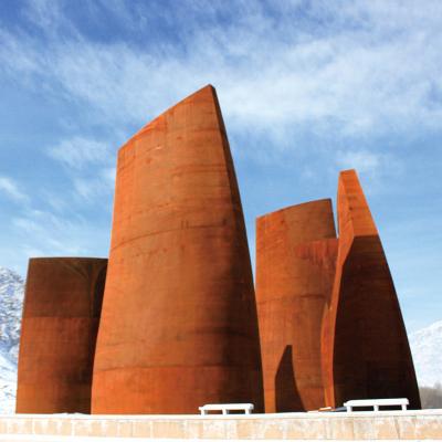 China Large Corten Steel Architectural Sculpture H27.6m Modern Facade Artwork for sale