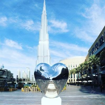 China 316L Stainless Steel Mirror Polished Heart Sculpture 2m Love Me Art for sale