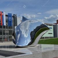 China 4m High Mirror Polished Stainless Steel 316L Sculpture A Pulsing Heart for sale