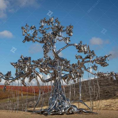 China 7.6m High Mirror Polished Stainless Steel 316L People Tree Sculpture for sale