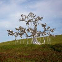 China 7.6m High Mirror Polished Stainless Steel 316L People Tree Sculpture for sale
