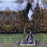 China 2.8m Mirror Polished Stainless Steel Mobius Sculpture 316L for Outdoor Installation for sale
