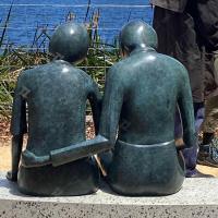China 1.2M High Custom Bronze Sculpture Figures , Bronze Together Sculpture for sale