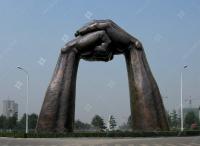 China 31m High Bronze Hand Sculpture Etiquette Door Monument Forged Copper Plate for sale