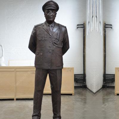 China Life Size Cast Bronze Figure Sculpture Patina Finish Custom Monument Statue 1.8m for sale