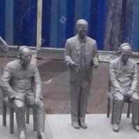 China Life Size Polished Cast Aluminum Sculpture Realistic Custom Aluminum Statue for sale