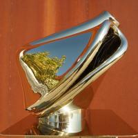 China 316L Stainless Steel Gold Plating Art Chair Sculpture H0.8m Hand Forged for sale