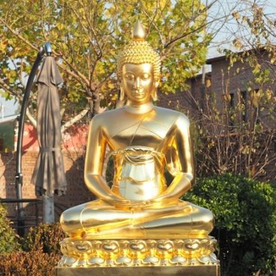 China Gilded Bronze Buddha Statue 1m H Outdoor Garden Sculpture for Public Worship for sale