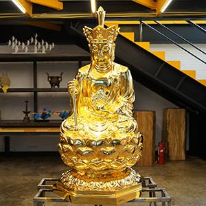 China Custom Gold Leaf Bronze Ksitigarbha Bodhisattva Statue 1.8m Seated Buddha for Temple for sale
