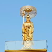 China Custom Bronze Ksitigarbha Buddha Statue 4.5m Gold Leaf Finish Large Outdoor Sculpture for sale