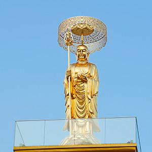 China Custom Bronze Ksitigarbha Buddha Statue 4.5m Gold Leaf Finish Large Outdoor Sculpture for sale