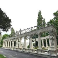 China 316L Stainless Steel Arch Dome Gazebo 25m Height Hand Forged Sculpture for sale