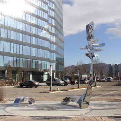 China Stainless Steel Forged Road Sign Sculpture 6m Height 316L Material for Landmark Positioning for sale
