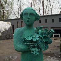 China Unique Texture Life Size Bronze Sculpture For Garden Decoration for sale