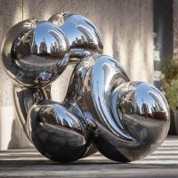 China Custom Hand Forged 316L Stainless Steel Knot Sculpture Mirror Polished H2m for sale