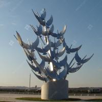 China Spray Paint Stainless Steel Flying Crane Sculpture 18m Outdoor Urban Decoration for sale