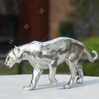 China Cast Stainless Steel Cheetah Sculpture H1.6ft Mirror Polished Garden Art for sale