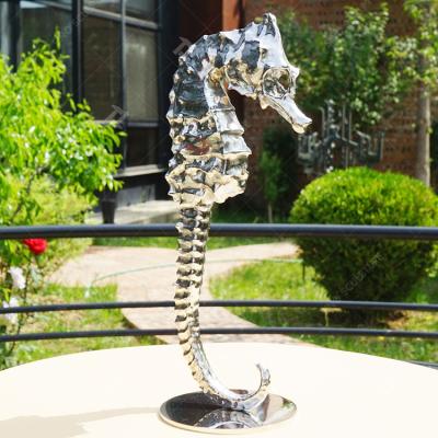 China Stainless Steel 316L Seahorse Sculpture Mirror Polished H1.6ft Outdoor Garden Art for sale