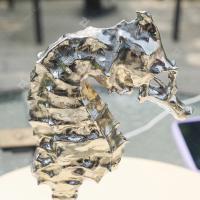 China Stainless Steel 316L Seahorse Sculpture Mirror Polished H1.6ft Outdoor Garden Art for sale