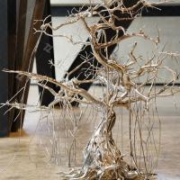 China Commissioned Mirror Polished Casting Stainless Steel Little Tree Sculpture for sale