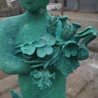 China Life Size Customized Casted Bronze Figure Statue For Outdoor Decoration for sale