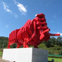 China Large Outdoor Spray Painted Steel Cow Sculpture 5m High for Highway Decoration for sale