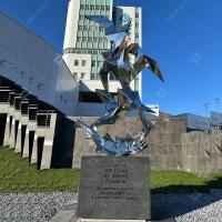 China Custom Mirror Polished Stainless Steel Monument Sculpture 5.4m Flying Seagull and Fish for sale