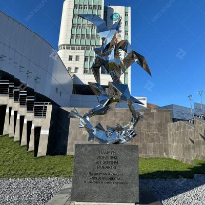 China Custom Mirror Polished Stainless Steel Monument Sculpture 5.4m Flying Seagull and Fish for sale
