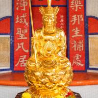 China Gold Leaf Bronze Sitting Ksitigarbha Bodhisattva Statue for sale