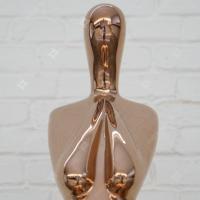 China Handcrafted 0.8m Stainless Steel Sculpture Electroplated Interior Artwork for sale