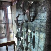China Matte Surface Dolphin Stainless Steel Art Sculptures 5.9 Ft for sale